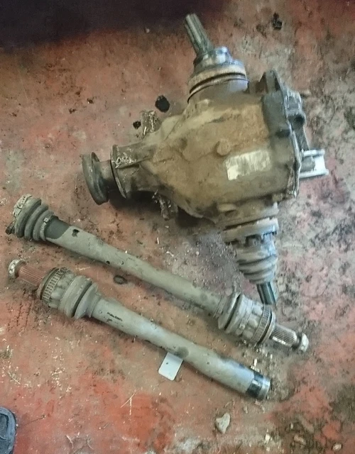 BMW E46 330D Rear differential 7526153 / 1 428 887 RATIO 2.47 £85.00 ...