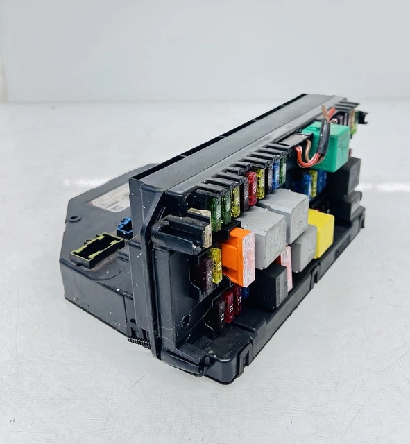 MERCEDES W204 SAM Module Fuse Box Relay Control Unit A2129008007 £89.99 ...