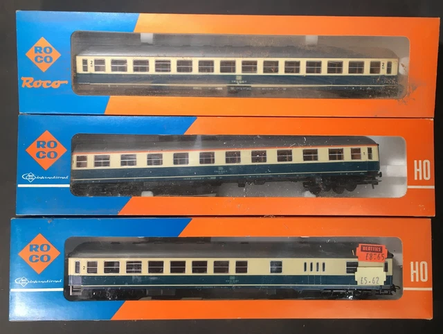 ROCO HO SCALE. DB passenger/baggage coaches 4256S, 4257, 4258. 'New' £ ...