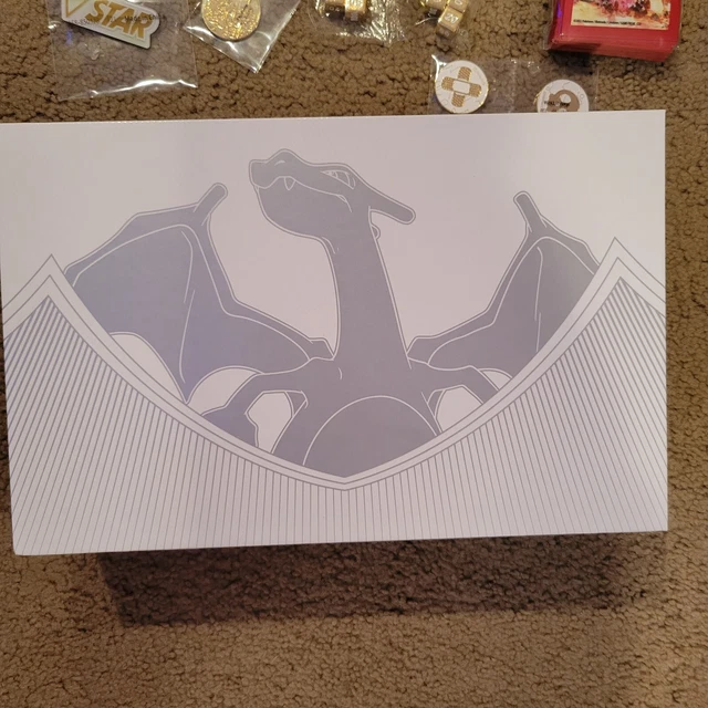 CHARIZARD UPC POKEMON TCG: Sword and Shield Ultra Premium Collection ...