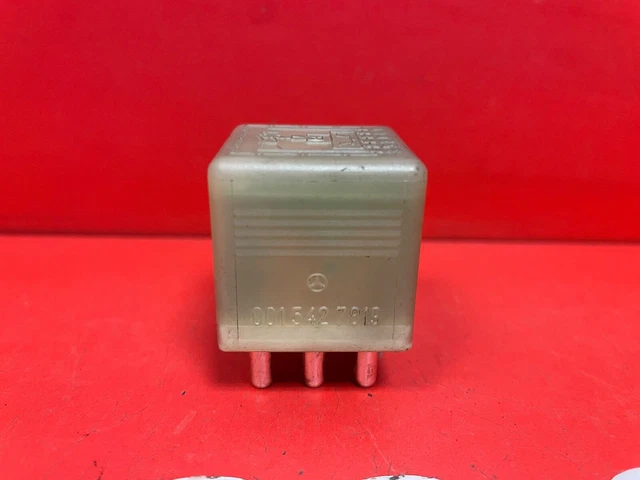 MERCEDES W124 W126 W201 W202 Relais 0015427819 EUR 27,00 - PicClick FR