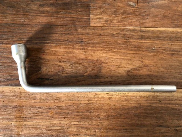 ORIGINAL MERCEDES SLK R170 wheel key 17 wheel cross Heyco 1205810246 £ ...