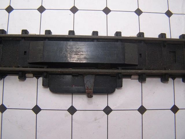 MODEL RAILWAY, TRI-ANG, R198 Uncoupling Rail Track, Straight ,Oo Gauge ...