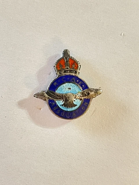 WWII RCAF ROYAL Canadian Air Force Association Pin Wings Sterling ...