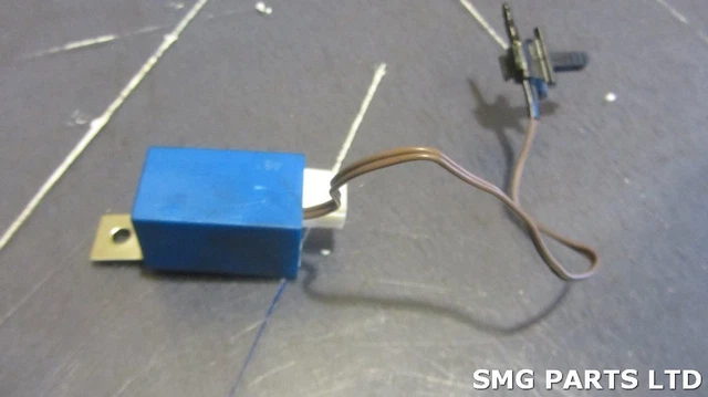 FIAT 500 AC Air Con Heater Temperature Sensor Relay A61001100 B837 ...