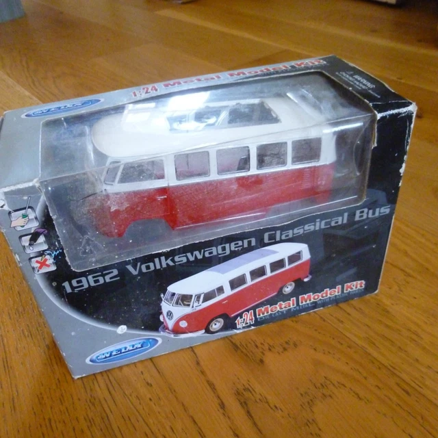 VW SPLIT WINDOW Bus Van 1:24 Scale Metal Model Kit 1962 SEALED Welly ...