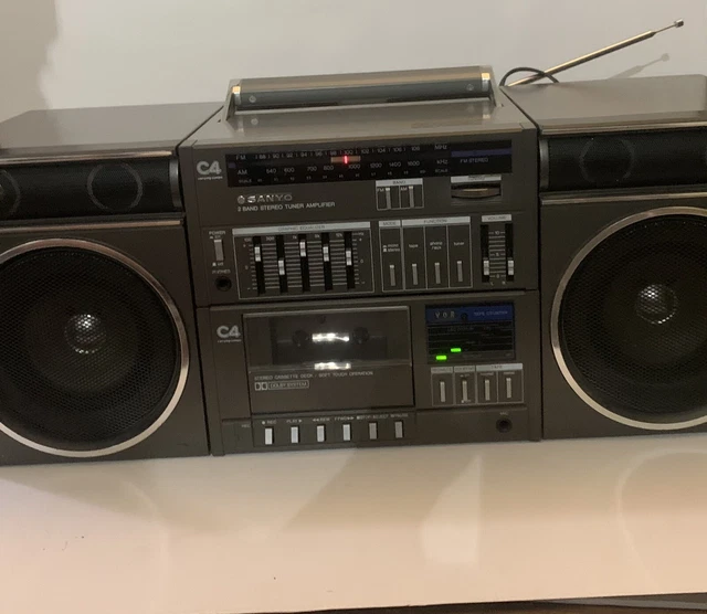 VINTAGE SANYO C4R 2 Band Stereo Tuner Amplifier Boombox, Speakers ...