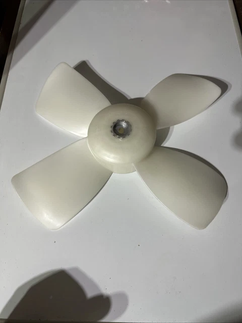 GENUINE PROTON SAGA/MITSUBISHI Mirage MB356453 Fan Blade £29.99 ...