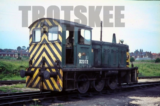 35MM SLIDE BR British Rail Diesel Loco Class 04 D2322 Kiveton Park 1980 ...