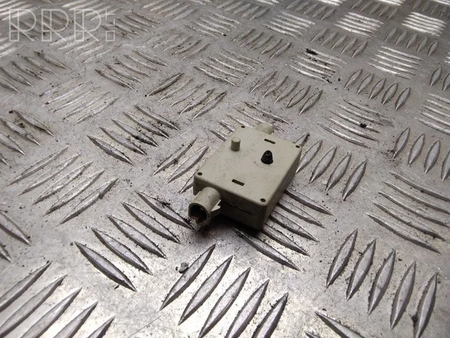 MINI COOPER R56 699009005 Amplificateur d'antenne Bootlid 1.40 Petrol ...