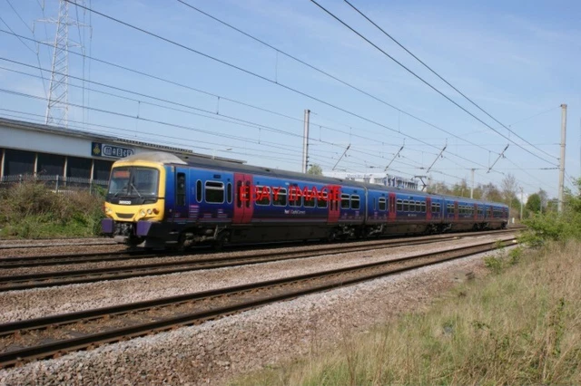 PHOTO CLASS 365 Networker Express 4-Car Emu No 365 520 Near Welham ...