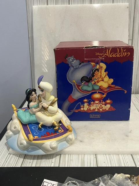 DISNEY ALADDIN & Jasmine Schmid Magic Carpet Music Box "A Whole New ...