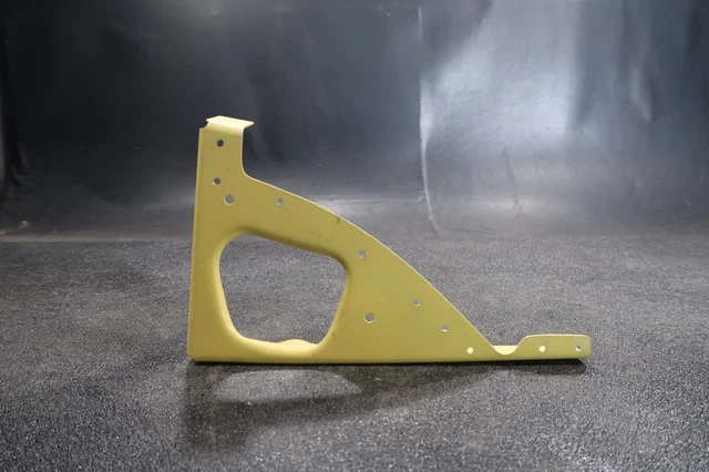 NOS! CESSNA 172 Skyhawk Flap Track Rib Assy 0523231-11 EUR 186,62 ...