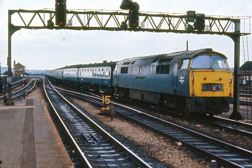 ORIGINAL COLOUR SLIDE of D1033 BR class 52 Western diesel hydraulic ...