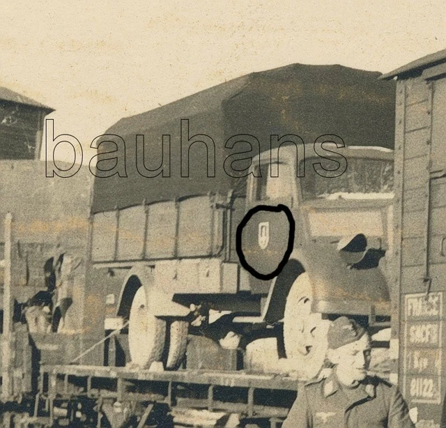 FOTO LUFTWAFFE LKW mit Wappen auf Transport 2.WK (4637) EUR 8,90 ...