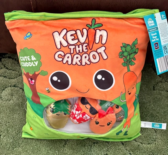 BNWT ALDI 2025 KEVIN The CARROT🥕SNACK BAG with 4 TOYS IN HAND READY TO ...