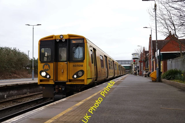PHOTO RAILWAY 6X4 Class 507 EMU 507018 waits to depart Birkenhead North ...