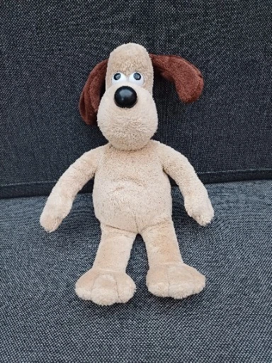 WALLACE AND GROMIT - Gromit Rainbow Designs 13” Plush Soft Toy ...