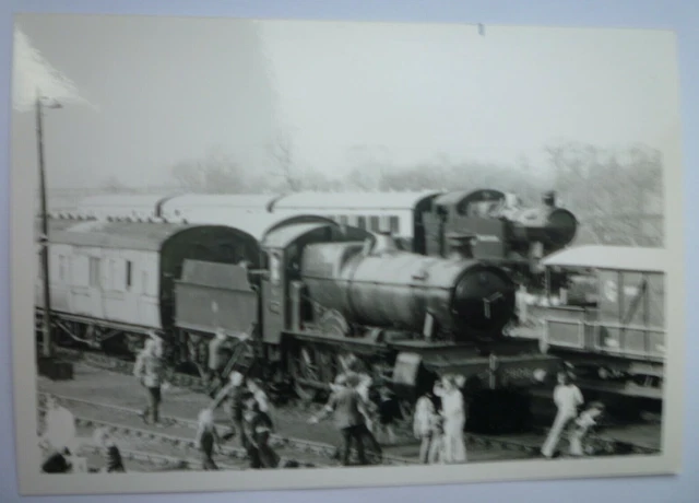 1976 DIDCOT GWR 6998 Burton Agnes Hall Locomotive photograph £2.50 ...