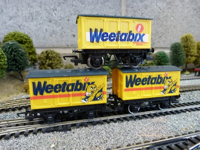 HORNBY WEETABIX BOX vans x 3 for OO gauge model train set £10.50 ...