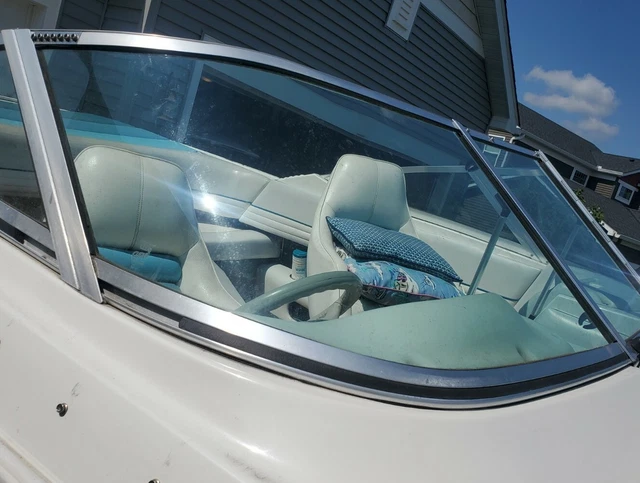 STARBOARD CURVED GLASS Windshield Panel Only! Off 1992 Larson 200 Lazer ...