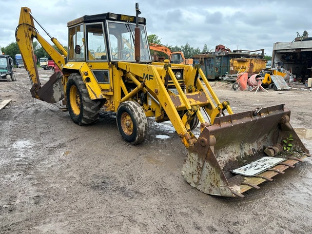 MASSEY FERGUSON 50B Backhoe Loader Excavator Digger 4 In 1 Front Bucket ...