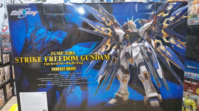 ZGMF-X20A STRIKE FREEDOM Gundam Perfect Grade Model Kit By Bandai EUR ...