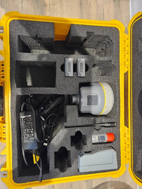 TRIMBLE R10 GPS - Survey Equipment £4,495.00 - PicClick UK