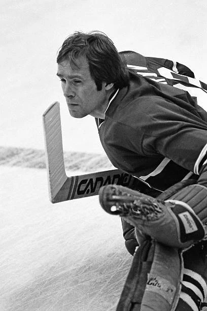 KEN DRYDEN OF The Montreal Canadiens 1970s Old Ice Hockey PHOTO 1 $9.00 ...