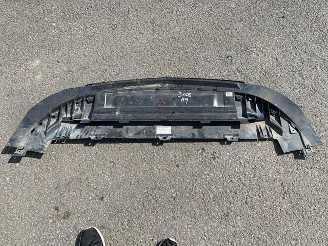 MERCEDES VITO W447 2014-On Front Bumper Undertray - Genuine £99.00 ...