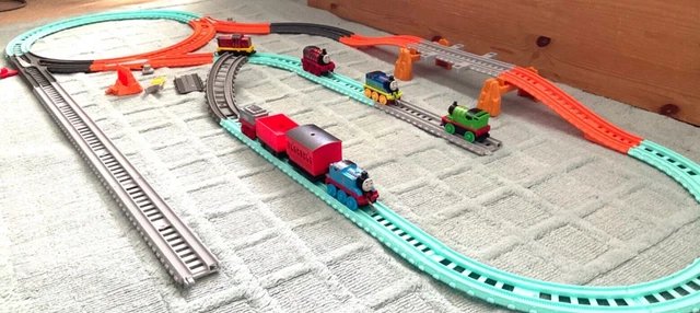 THOMAS THE TANK Engine TRAIN SET Mattel THOMAS & FRIENDS Large TRACKS ...