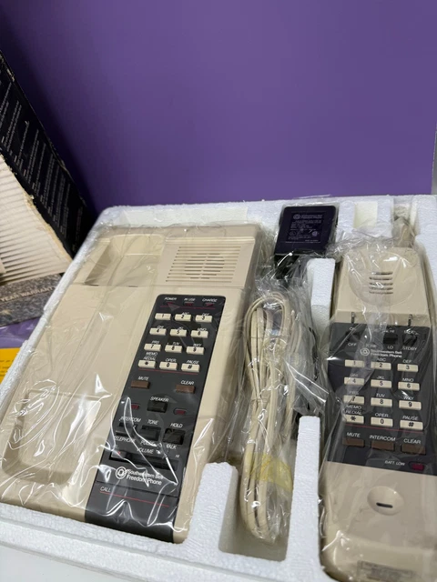 VTG 1990 SOUTHWESTERN Bell Freedom Phone 1725 w/ Box + Manual Prop £53. ...