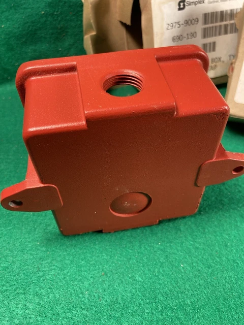 TWO SIMPLEX 2975-9009 Fire Alarm Red Weatherproof Box Type WB 1/2" Pipe ...