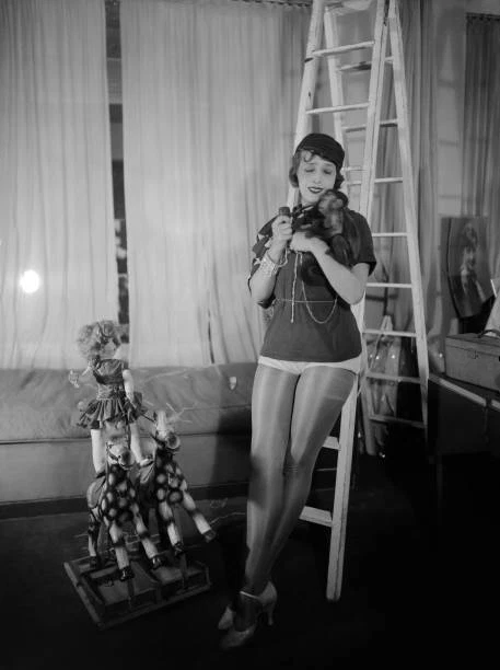 FRENCH DANCER ENTERTAINER Mistinguette, Jeanne Florentine Bourgeois 37 ...