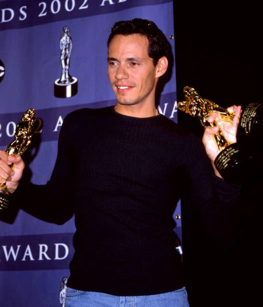 SINGER, SONGWRITER, AND actor Mark Anthony, poses Old Photo 1 EUR 6,50 ...