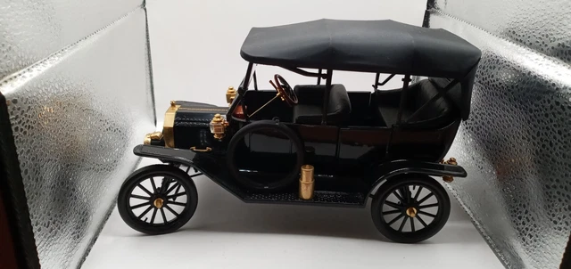 A FRANKLIN MINT scale model car of a 1913 Model T Ford £79.99 - PicClick UK