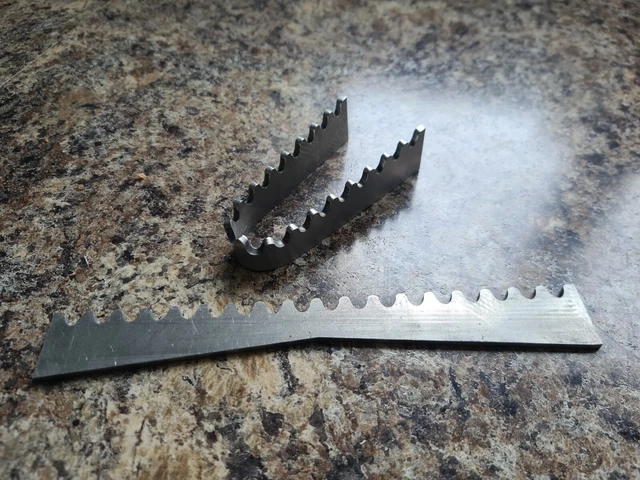 2 X PAIRS FOOTREST WIDENERS Pegs SERRATED WELD ON Trials Twinshock ...