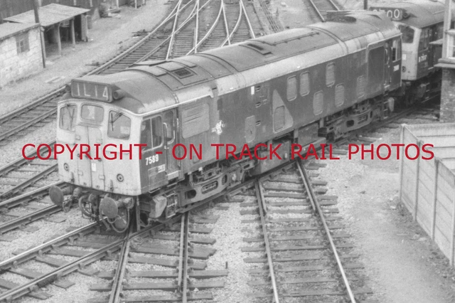 UK RAILWAY PHOTOGRAPH Of Class 25 D7589. Rm25-337 £1.70 - PicClick UK