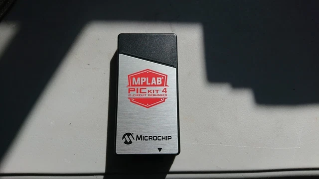 Microchip Mplab Pickit 4 In Circuit Programmerdebugger 10000 Picclick Ca