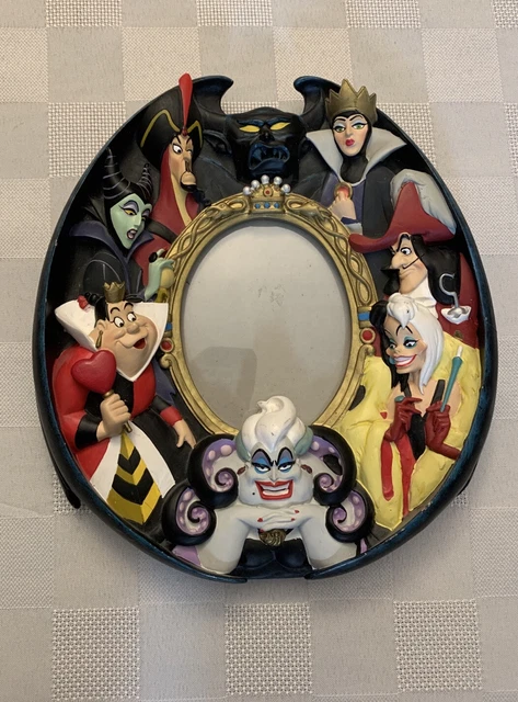 DISNEY 3D PICTURE Frame The VILLAINS Cruella Ursula Jafar Maleficent ...