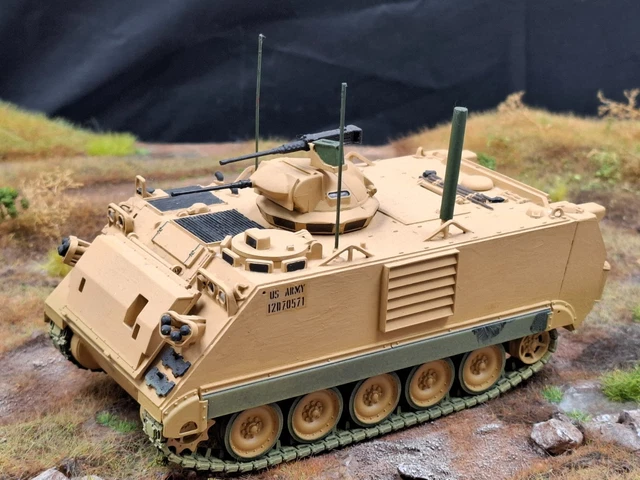US M113A2 APC with T50 Desert Version turret gebaut+gebrusht 1:35 EUR ...