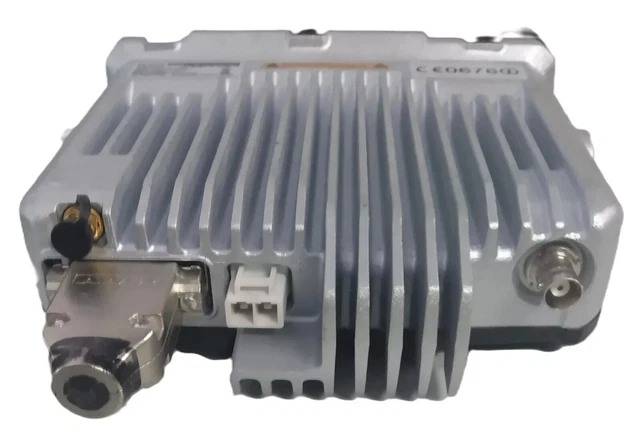 RADIO MOBILE NUMÉRIQUE bidirectionnelle GPS Hytera MD782G U(2) avec 2 ...