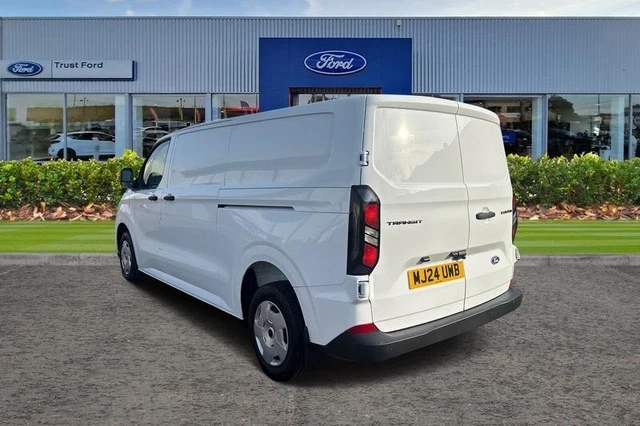 FORD TRANSIT CUSTOM 300 Trend L2 LWB FWD 2.0 EcoBlue 110ps Low Roof ...