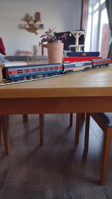 BACHMANN 00 GAUGE 39-330Z - BR Mk2 Ex FK Coach "TEST CAR 6" RTC Red ...