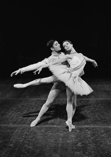 FAMOUS SOUTH AFRICAN Ballet Dancer Nadia Nerina 1960S 5 Old Photo $9.00 ...