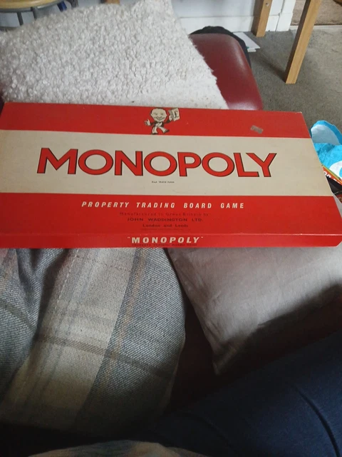 VINTAGE MONOPOLY BOARD Game Waddingtons Red Long Box Version Complete £ ...