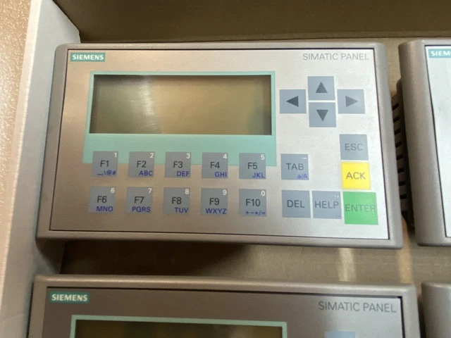 SIEMENS SIMATIC HMI KP300 Basic mono PN Basic Panel (6AV6 647-0AH11-3AX0) EUR 110,00 - PicClick DE