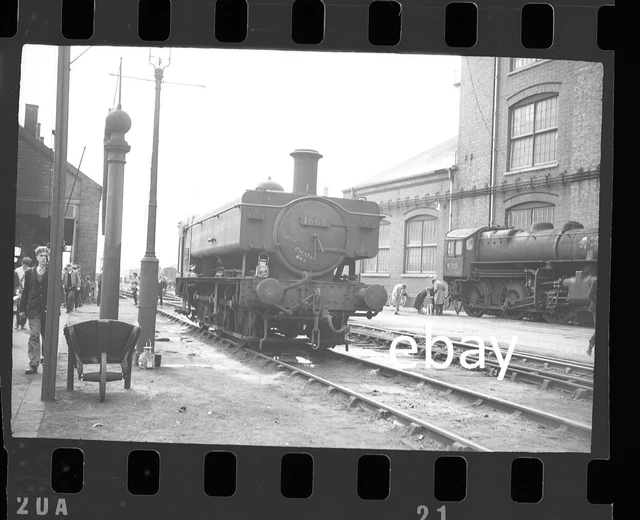 ORIGINAL 35MM NEGATIVE OF GWR TANK LOCO 1666 AT SWINDON on 13/5/64. £4. ...