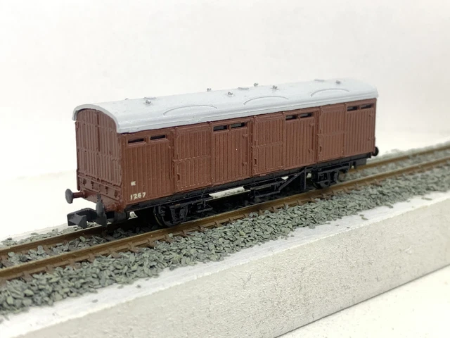 N GAUGE LNER Kit / Scratch built vans & coaches x4 £100.00 - PicClick UK