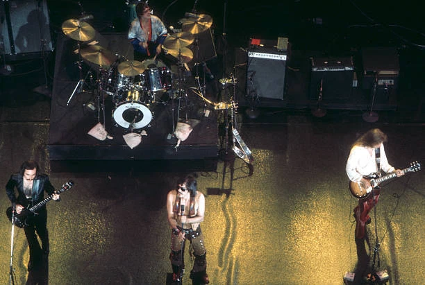 STEPPENWOLF OLD PHOTO Music Band Singer Performer 9 EUR 6,72 - PicClick FR